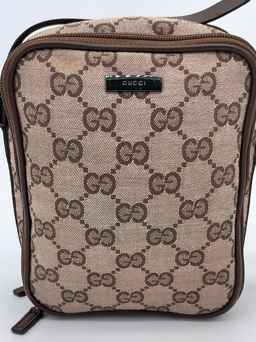 Preloved GUCCI GG Canvas Accessory Pouch 391156002122 062323 ...