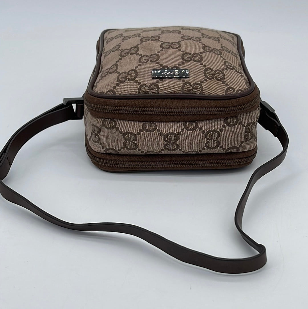 Preloved GUCCI GG Canvas Accessory Pouch 391156002122 062323 ...